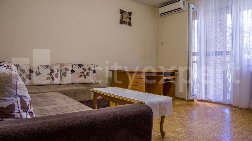 Stan Izdavanje Novi Sad Bez skrivenih troškova - 60m², Veselina Masleše, Novi Sad - 400€
