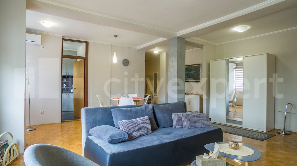 Stan Izdavanje Novi Sad Bez skrivenih troškova - 45m², Bulevar oslobođenja, Novi Sad - 500€