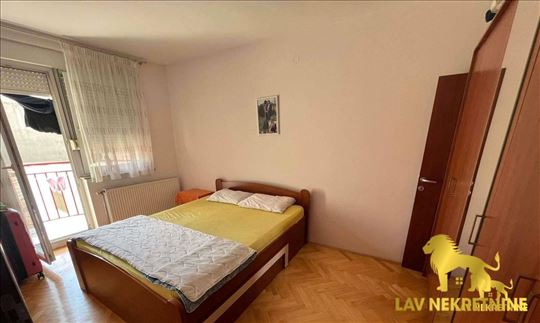 Novi Sad, Salajka, Stan, 3, 72,00m2