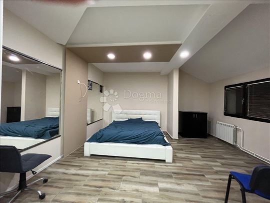 Odlična prilika u centru grada ! Višnjićeva, 64 m2