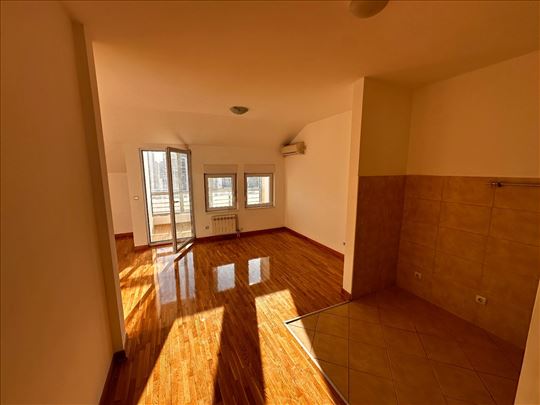 3.0 T.Dukina Lekino brdo DUPLEX 80+40m2 uknj.+PARK