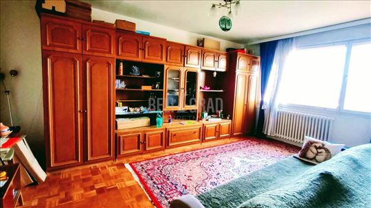 Svetao, useljiv, adaptibilan u 1.5