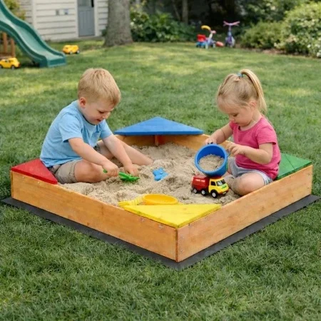 Kinder Home dečiji drveni peskarnik sa 4 sedišta – 90x90 cm, za dvorište i baštu ( WSB-900 )
