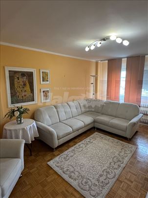 Namesten stan Merkator Novi Beograd