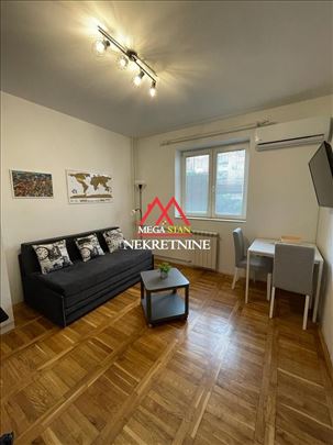Renovirana garsonjera - 23m2 - Bulevar oslobođenja