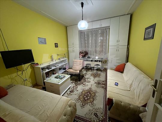 Odličan stan u blizini Druge ekonomske škole