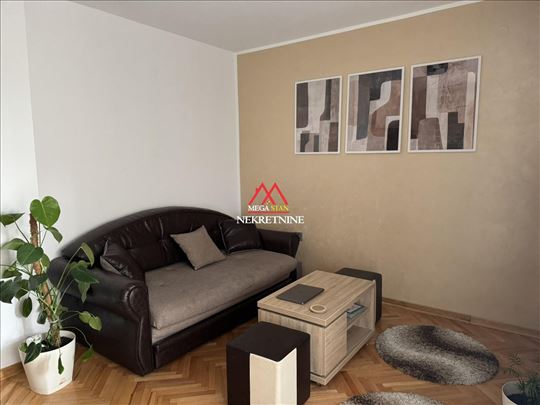 Jednoiposoban stan - 40m2 - Bulevar Oslobođenja