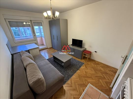 Garsonjera - 28m2 - Grbavica