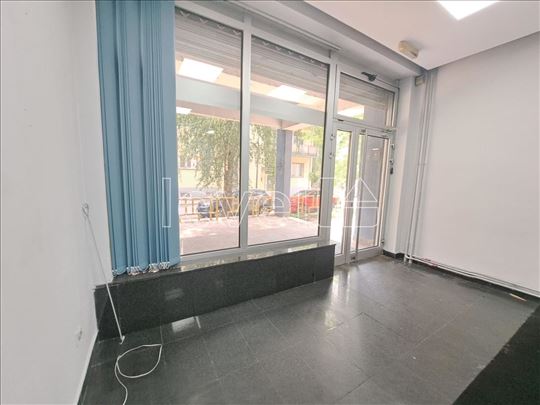 Lokal,Novi Sad,Kej,kv: 54.00
