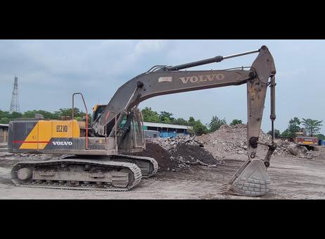 Екскаватор- EC210EB (VOLVO) сериски број 350445