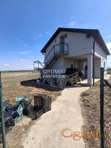 Plac 1.5 hektar, plastenik u radu i kuća ID#3481