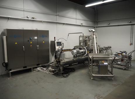 Dvošnekni ekstruder Clextral Evolum EV032 M