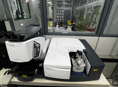 Agilent Tehnolodžis Keri 600 serija FTIR spektrometar sa GladiATR