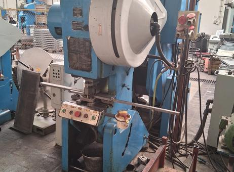 Ексцентрицна преса Stanko KD 2320