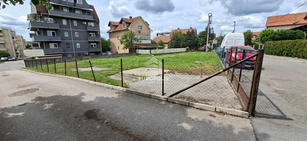 Uknjižen plac u Železniku ID#9470
295.000 €