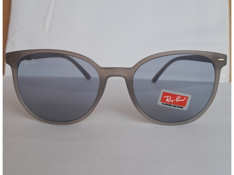 Ray-Ban RB4882