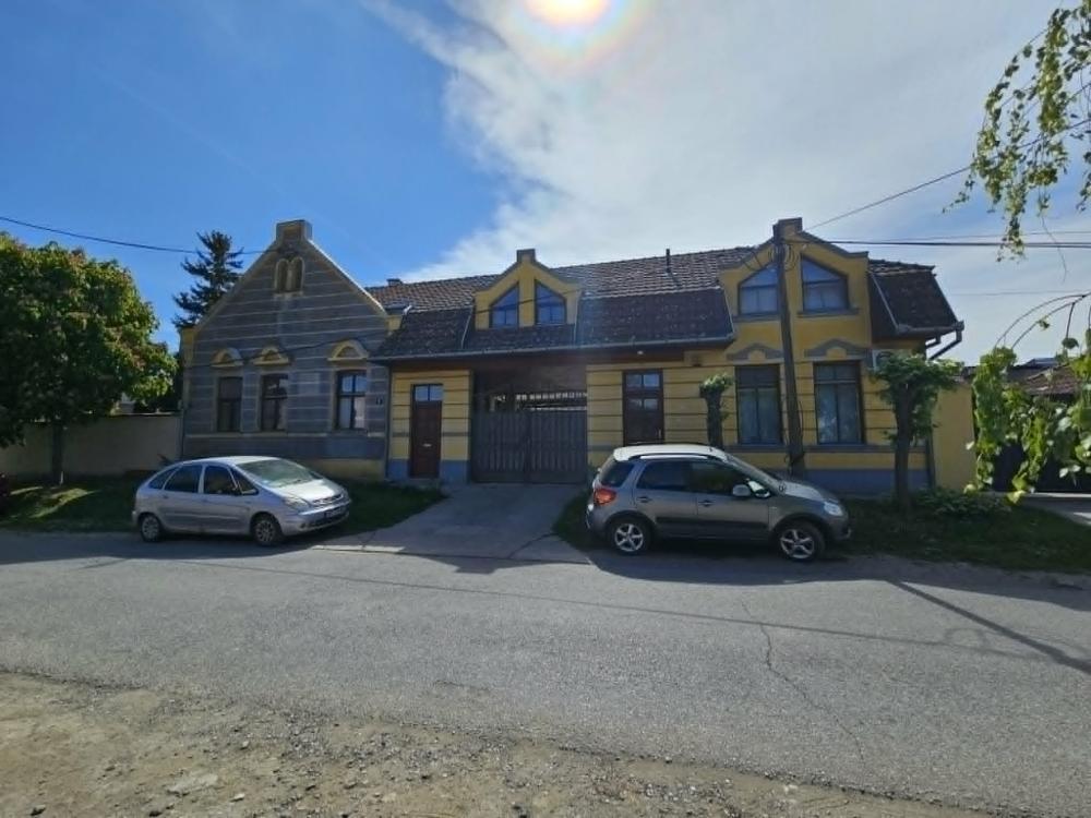 Stambeno-poslovna zgrada ID#1811
330.000 €