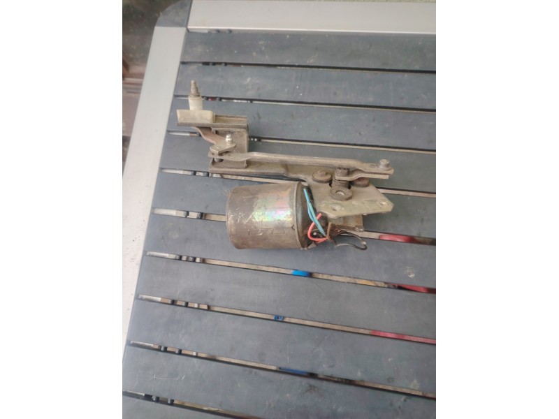 Motor brisaca zastava 101,128,yugo, prednji