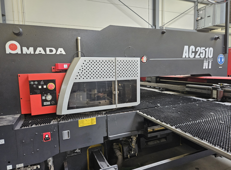 CNC mašina za probijanje Amada AC2510 Electric Punch Machine, 51 Station, 4 auto index