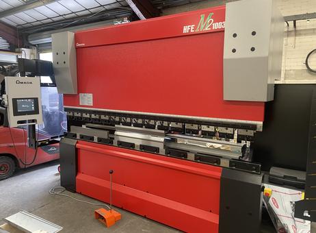 CNC abkant presa Amada HFE M2 100t 3m, 4 axis Press Brake