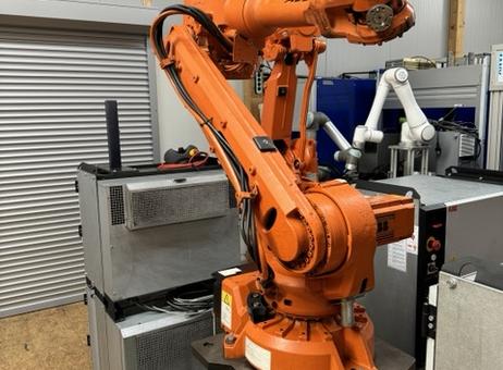 Робот ABB Robotics IRB 2600 12/1,85 IRC5 M2004, комплетан
