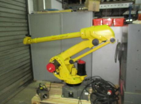 Робот Fanuc S-500iB, R-J3iB са 7. осом/мотором