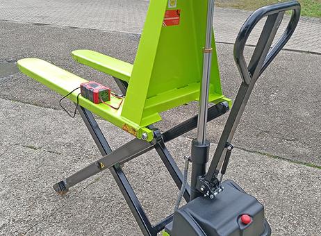 Mašina za rukovanje materijalom LIFTER Pramac HX 10E 540
