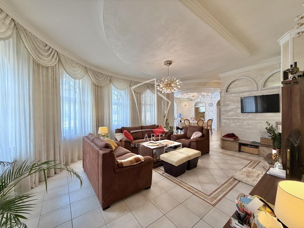 Ekskluzivna vila ID#15160
7.000 €