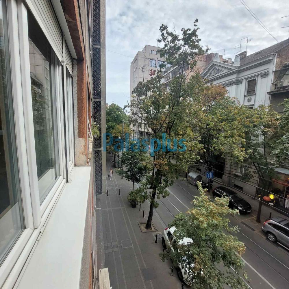 Centar Tašmajdan (parking)
800 €