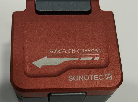 SONOTEC SONOFLOW CO.55/060 Ултразвучни проточни сензор на челичној копчи