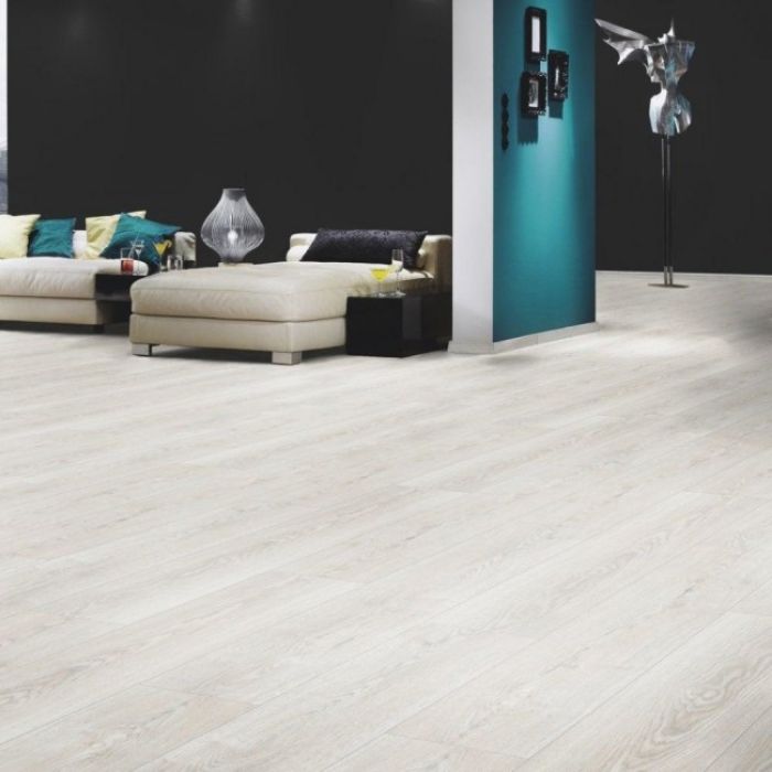 Laminat villa 4 drvo 8mm,2.26m2 eurohome