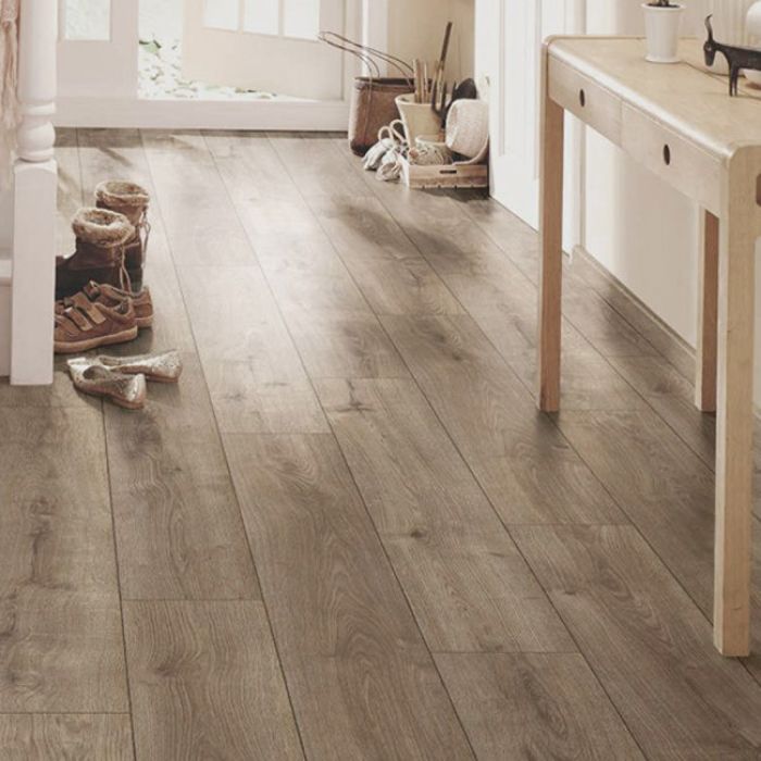 Laminat 8mm hillside hrast (2,22m2)