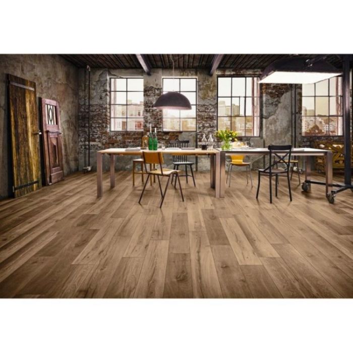 Laminat 8mm toronto hrast vlagootporan 2.22m2