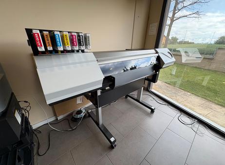 Velikoformatni inkjet crtač ROLAND Versa UV LEC2 330