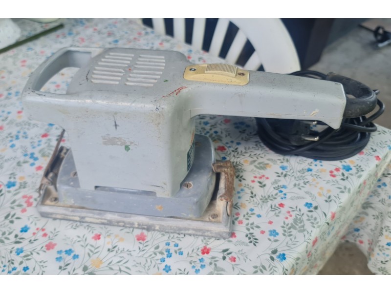 Festo vibraciona slajferica, asinhron motor, jako retko