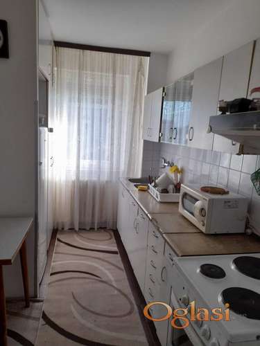 Izdajem stan u Žarkovu, idealan za porodicu, vlasnik