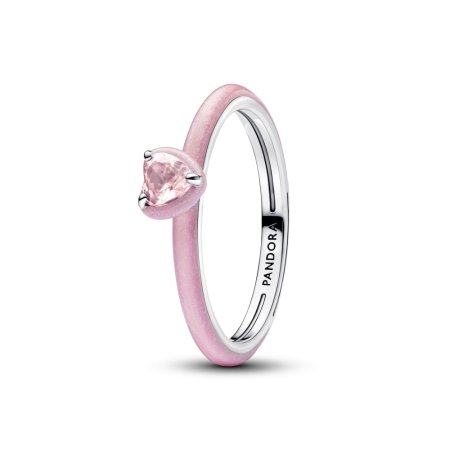 Prsten roze boje sa roze srcem