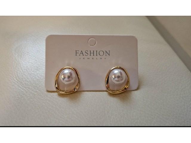 Pearl stud irregular geometric circle minđuše, novo