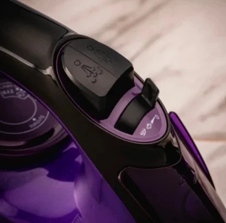 Voltz V51050E pegla na paru 2400W,ljubicasta,rezervoar za vodu 220ml