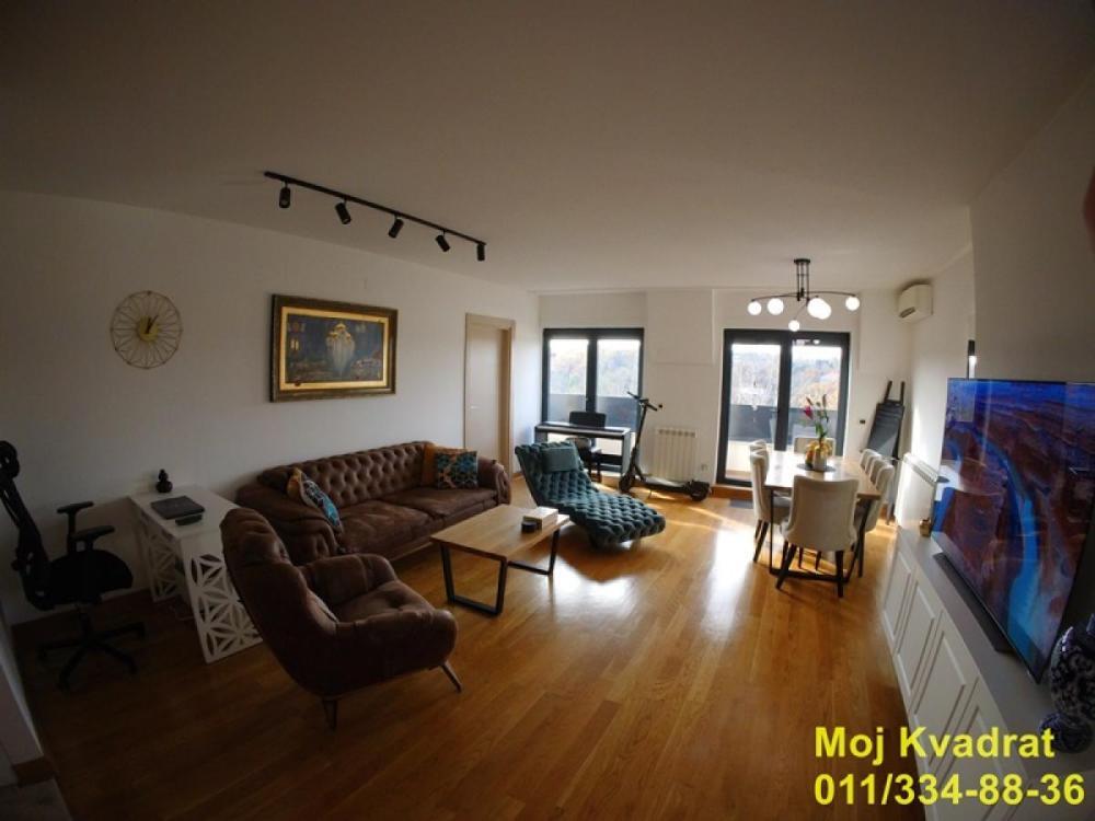 Četvorosoban stan na prodaju, 103m2, 520.000€