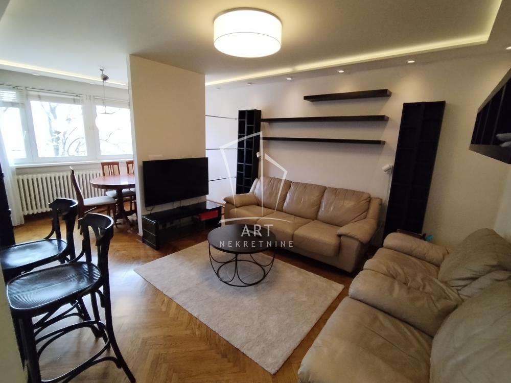 Aleksinačkih rudara, Trosoban stan za izdavanje, 67m2, 700€