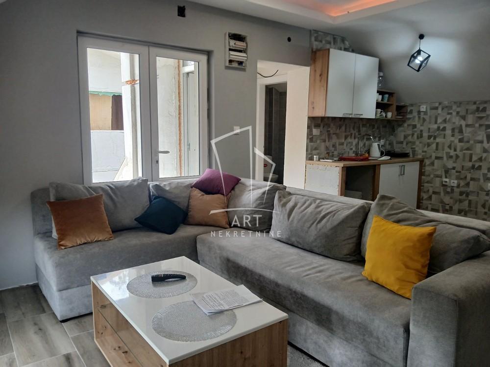 Save Jovanovića, Trosoban stan za izdavanje, 66m2, 550€
