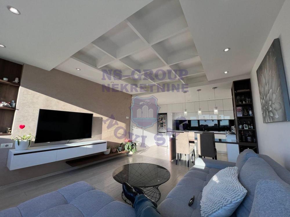 Četvorosoban stan na prodaju, 75m2, 236.900€