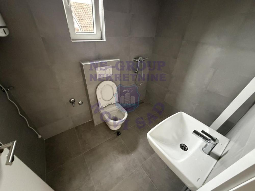 Trosoban stan na prodaju, 63m2, 216.300€