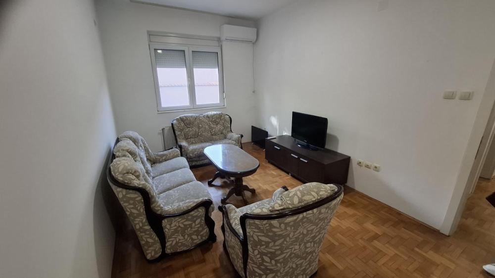 Dvoiposoban stan na prodaju, 68m2, 204.000€