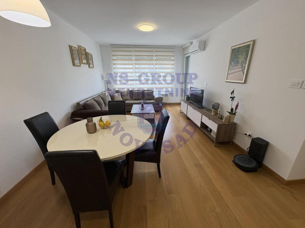Trosoban stan na prodaju, 64m2, 239.000€