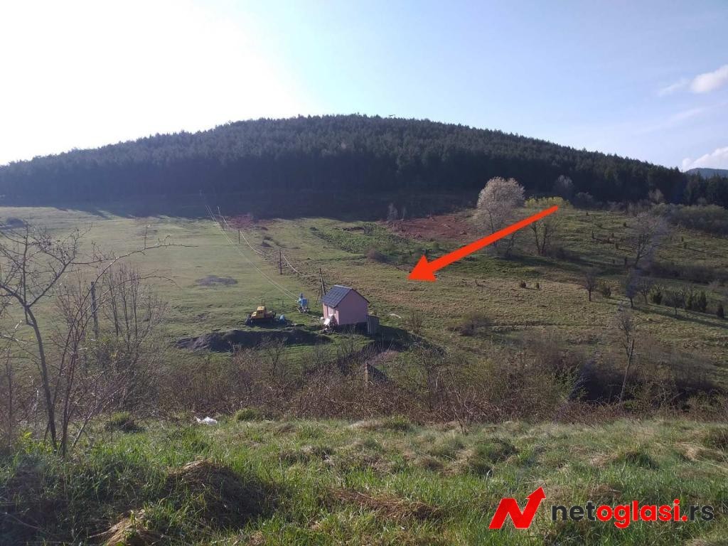 Prodajem plac na planini Goc