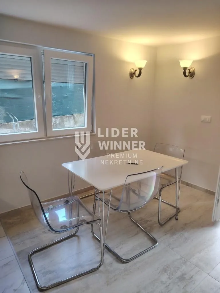 Izdavanje, jednosoban stan, 38m², Čukarica, Beograd