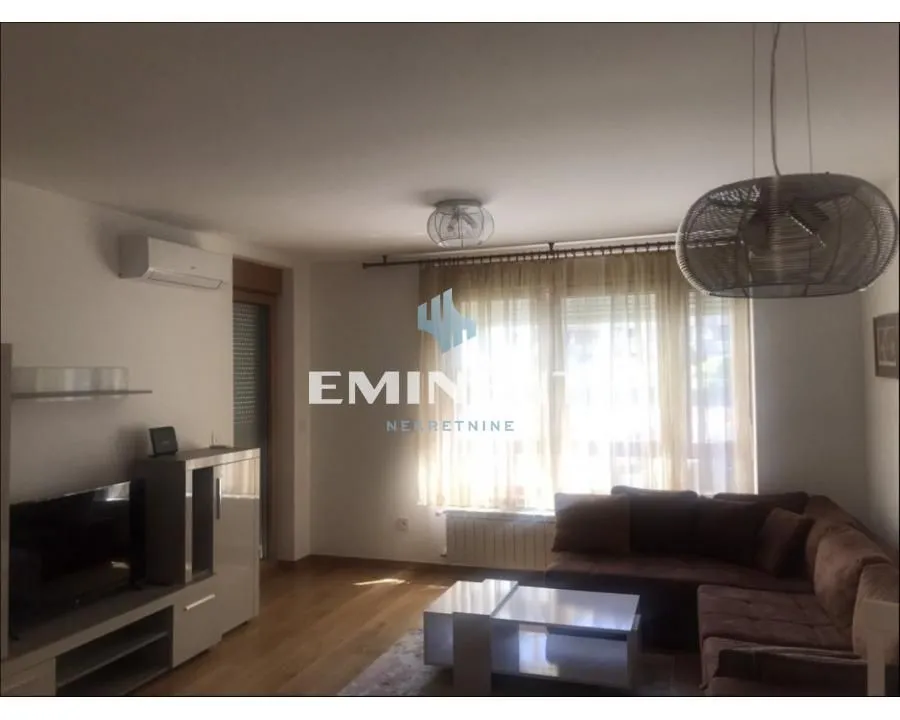 Izdavanje, dvosoban stan, 60m², Novi Beograd Blok 65, Novi Beograd Sve Podlokacije