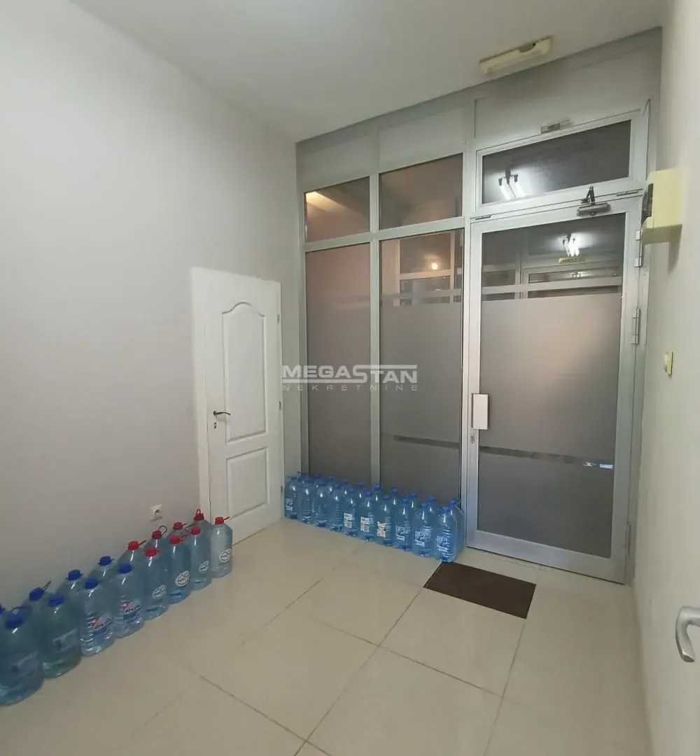 Prodaja, poslovni prostor, 20m², Nova Pazova, Stara Pazova